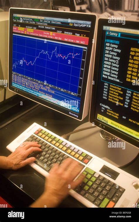 Bloomberg Terminal Hi Res Stock Photography And Images Alamy