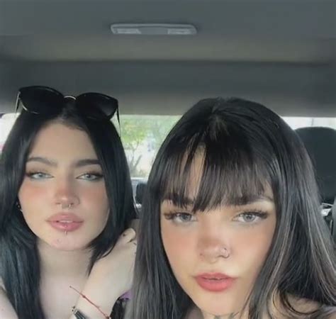 Ella Es Alexia La Hermana De Karely Ruiz Barrio