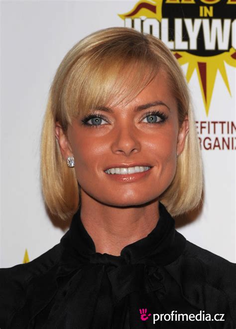Jaime Pressly Hairstyle Easyhairstyler
