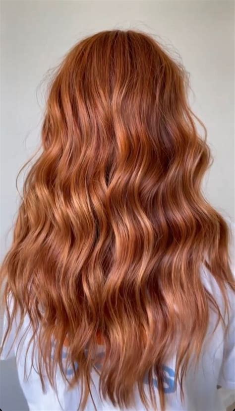 What Colors Compliment Red Hair