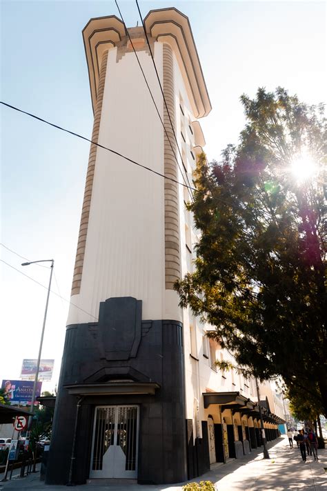 La Ciudad De México Revive Con La Renovación Del Emblemático Edificio