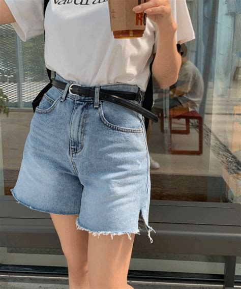 엉밑살완벽커버 로지 밑단 트임 하이웨스트 3부 데님 청반바지 숏팬츠 에이블리