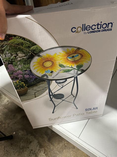 Sunflower Patio Table Solar