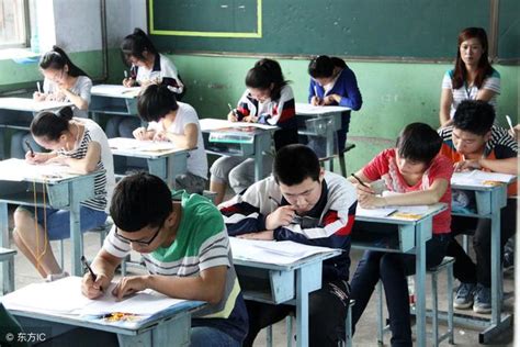 为什么老师不愿教普通班？一位高中老师骂醒无数家长！孩子