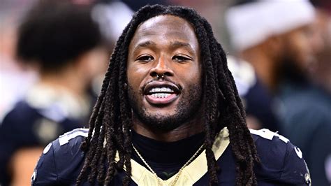 Alvin Kamara Gets Free Beer For Life After Signing New Contract