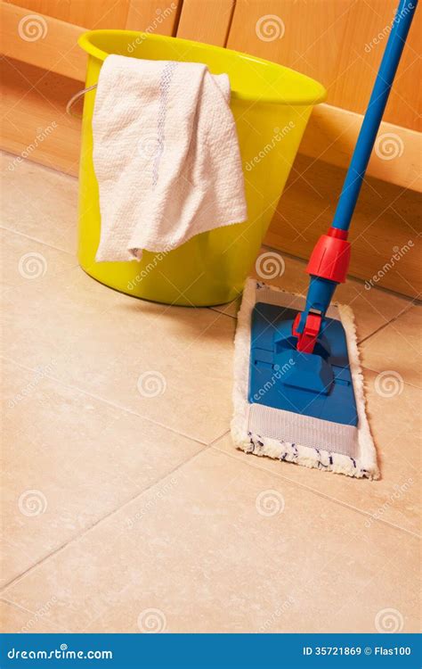 House Cleaning With The Mop Stock Image Image Of Light Floor