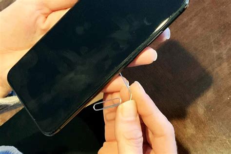 Addressing Issues Unable To Remove SIM Card Tray CitizenSide