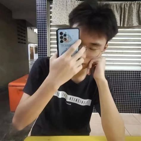 Henry Lee Hylee 1021 • Threads Say More