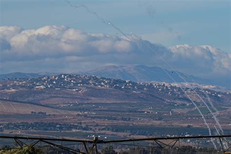 이스라엘 ‘전쟁 새 단계 선언···헤즈볼라에 “병력 이동 중” 경고