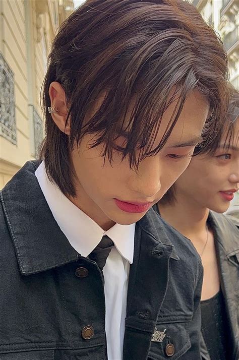 Pin by C H A N N I E W O L F on 스트레이 키즈 Hyunjin and in Stray Crazy kids