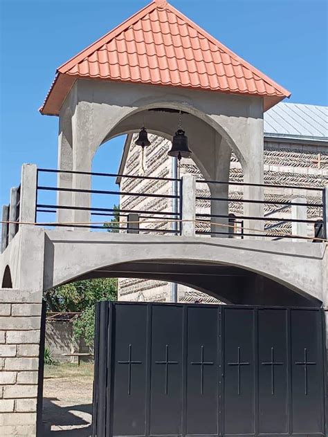 რკინის ნაკეთობები კიბეები კარები ღობეები კარიბჭეები რეშოტკები