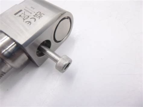 Sti Vibration Monitoring Accelerometer X Axis 2 Pin 14 28unf Male