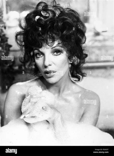 Joan Collins Fotos Und Bildmaterial In Hoher Auflösung Seite 2 Alamy