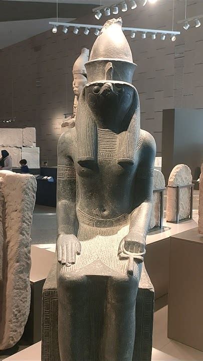 تمثال رع حور آختي المتحف المصري الكبير Youtube