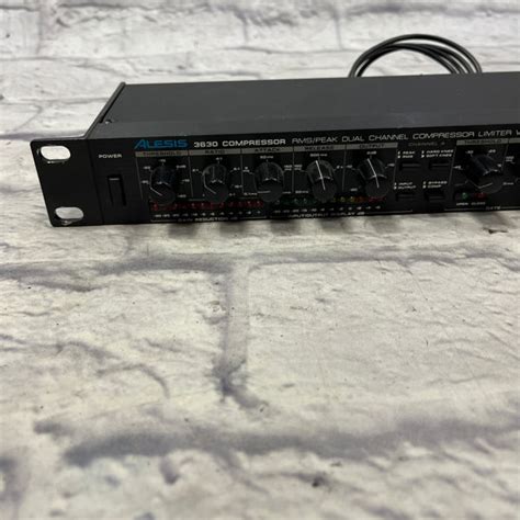 Alesis 3630 Rack Compressor Evolution Music