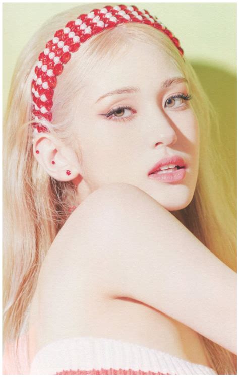 Aria Xoxo Teaser Photo Outfit Shoplook