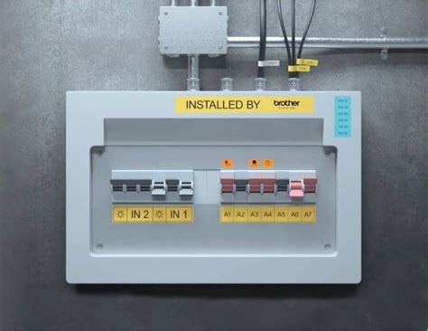 Etichete Adezive Rezistente Si Profesionale Pentru Cabluri Si Panouri