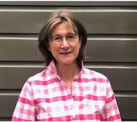 Suse Reynolds Medium