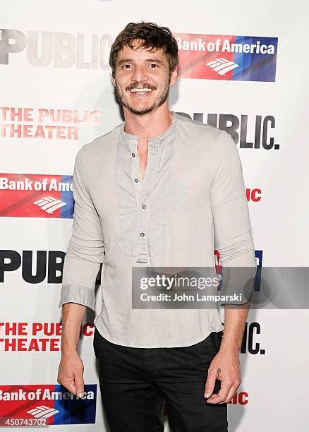 Central Park Theater Photos And Premium High Res Pictures Getty Images