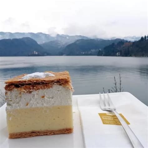 Kakva Je Originalna Bledska Kremšnita Bled Slovenija