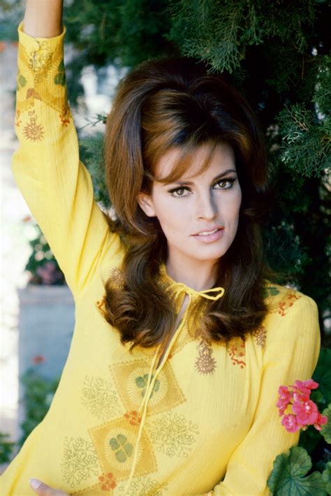 Raquel Welch Stunning 1960s Portrait In Yellow Dress 4x6 Photo