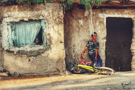 حاشیه تهران برای این عکس که لحظه ای اتفاق افتاد که من خیره به این خانه