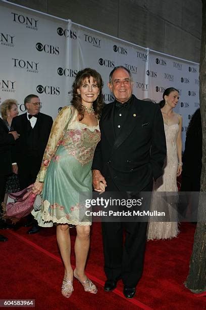 247 Lucie Arnaz Luckinbill Photos And High Res Pictures Getty Images