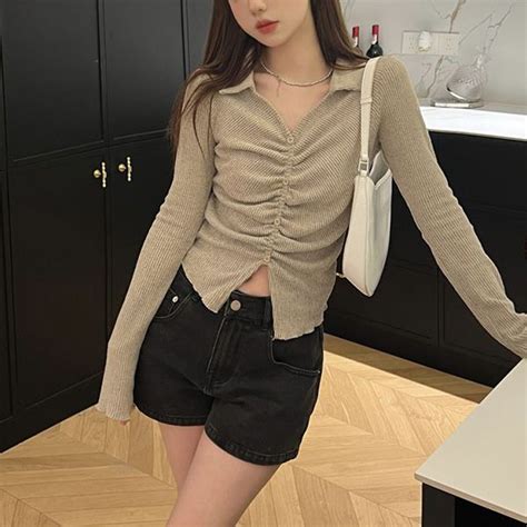 카라 페이크 버튼 셔링 니트 티셔츠 결혼식투피스 하객 가을 데이트 데일리 오피스룩 니트티 오피스룩 캐주얼 러블리 봄 맨투맨 카디건