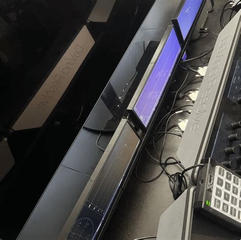 Three Monitor Desktop Stand Uses The Hyte Y60 Lcd Kit R Hyte