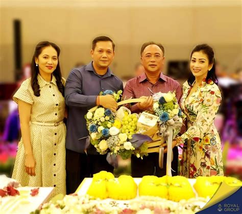 អ្នកឧកញ៉ា គិត ម៉េង ផ្ញើសារលិខិតគោរពជូនពរ សម្តេចមហាបវរធិបតី ហ៊ុន ម៉ាណែត និងលោកជំទាវបណ្ឌិត ពេជ