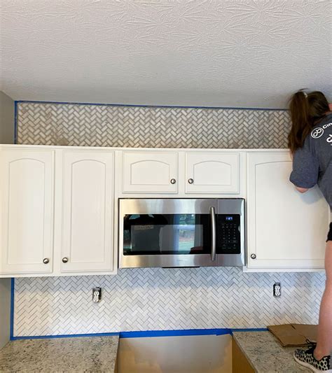 Backsplash For Beginners How To Install Tile Backsplash Easily Home By Alley