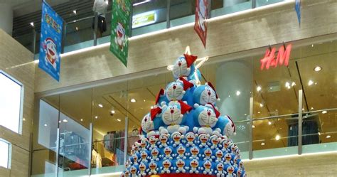 Alicesg Singaporemyhome Doraemon Xiao Ding Dang Christmas Tree At One Raffles Place