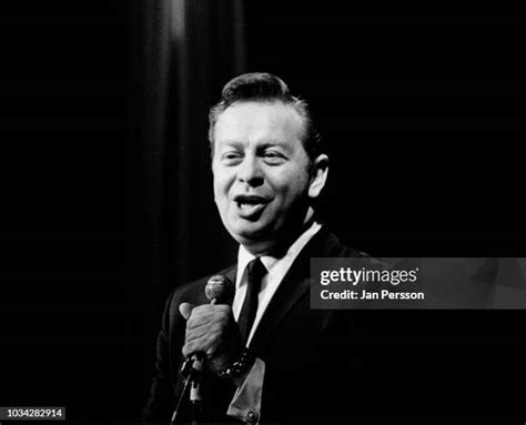 Mel Torme Photos Photos And Premium High Res Pictures Getty Images