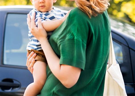 Times Know It Alls Shamed Moms For The Stupidest Reasons As Shared In This Online Thread