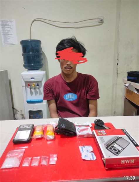 Ketahuan Buru Buru Buang Bb