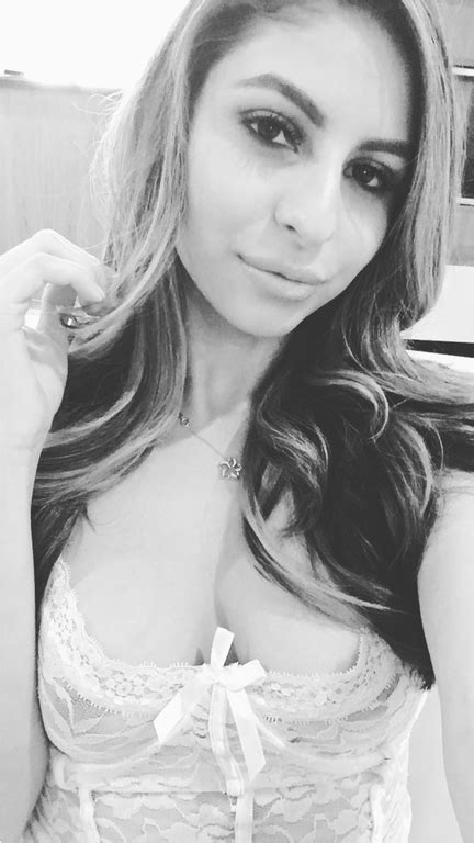 Nina North Latinacuties