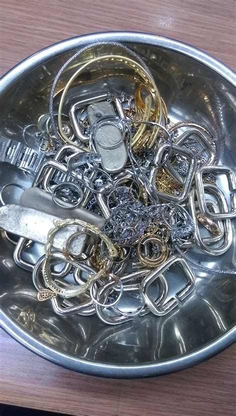 Pandora發黑唔好扔！網民驚揭「斷鏈洗壞」銀飾回收換到現金？銀價回報公開 Uhk 港生活