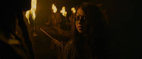 Naru Played By Amber Midthunder In S Prey