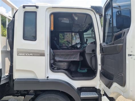 현대 메가트럭 45톤 중축5m30 후방 카메라 열차단 썬팅 열선 무시동 히터 무시동 에어컨 평판시트 등등 완료전문가들