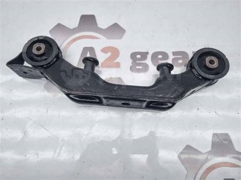 Купить Подушка заднего редуктора Toyota Harrier 2001 5238048010 MCU15W ...