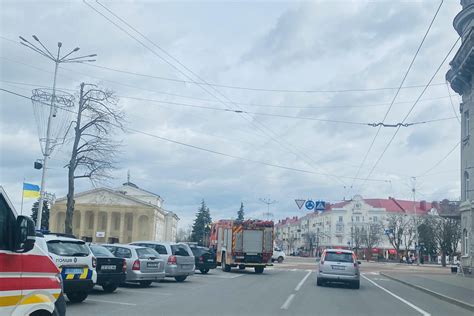 У Чернігові перевіряють повідомлення про замінування приміщення ОВА та
