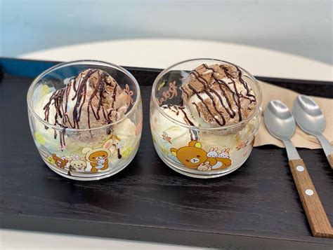 리락쿠마 아이스크림을 담아 콜리colley