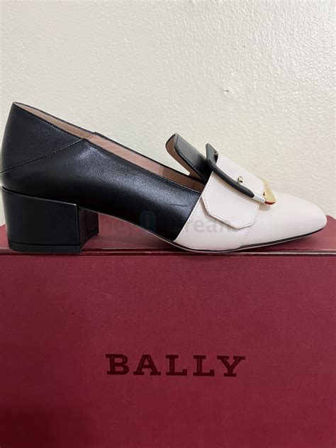 발리 여자 구두