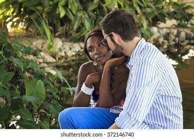 Young Black Girl Young White Man Foto De Stock 372146740 Shutterstock