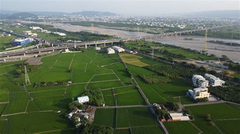 買賣住宅土地廠房 找柏亮0980734415 備忘筆記 都市計畫法 都市計畫實行細則 土地使用分區管制 法規名稱： 都市計畫法