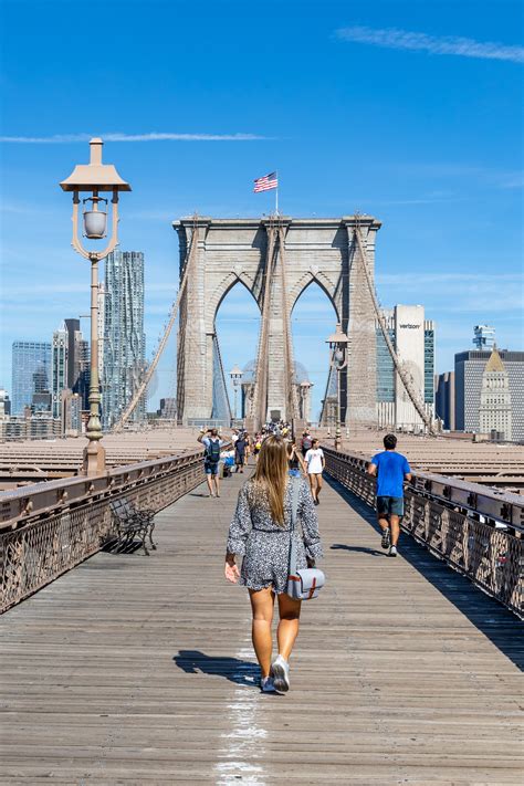 6 Fun Things To Know Before Walking The Brooklyn Bridge