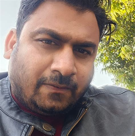 Tum Se To Kahi Achchi Imran Khan Facebook