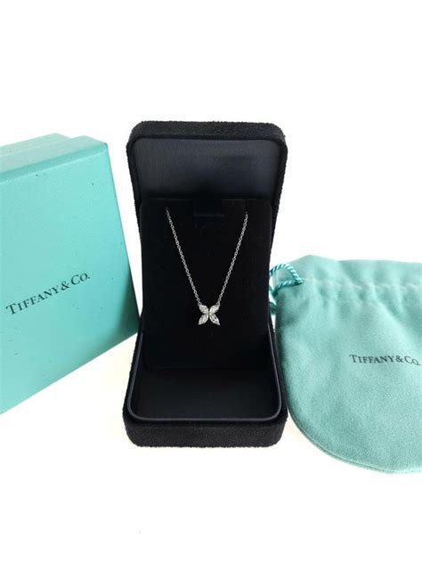 미듐 티파니 다이아 플래티늄 빅토리아 목걸이 헬로마켓