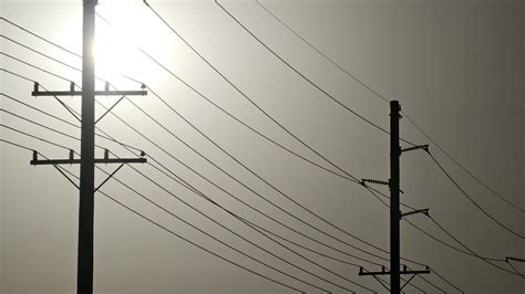 Sce Cuts Power Service To Customers In Cabazon Pass Due To Strong Winds
