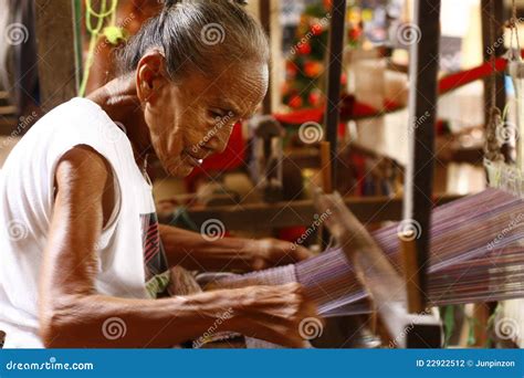 Weaver Weaving Cloth Editorial Photo 86212053
